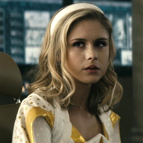 Sᴛᴀʀʟɪɢʜᴛ ⚇ Erin Moriarty Hottest Celebrities Actress Hot Photoshoot