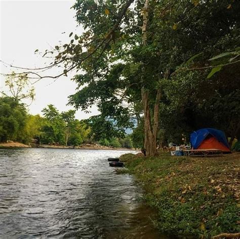 หาดชมจันทร์นครนายก จุดกางเต็นท์ริมน้ำสุดสดชื่น
