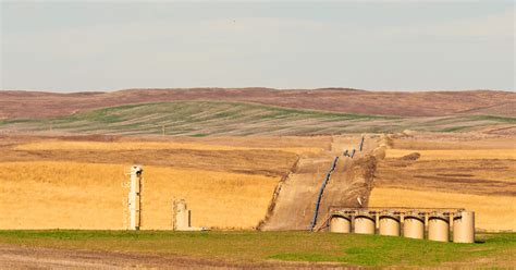 Stalled North American Crude Pipeline Projects Could Mean Bottlenecks Price Discounts