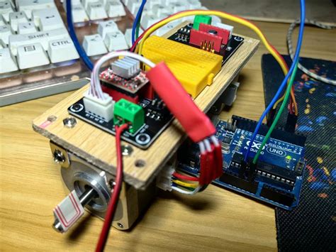 【花雕学编程】arduino动手做（223） 42步进电机二相四线a4988驱动模块设置扩展板 Makelog造物记