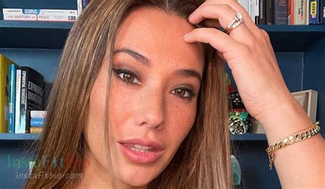 Eva Lovia Biography 25 Photos Age Height Real Name Instagram