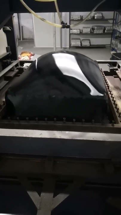 상자 포탄 자동적인 기계 전시를 형성하는 까만 잡아당기기 판 물집 중국 도매 수하물 공장 Supplier Luggage Automobile Machine