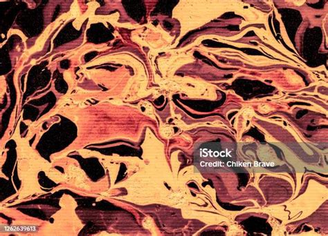 무성한 용암 아크릴 젖은 스플랫 검은 수채화 배너 갈색 색깔의 일본 소용돌이 유체 페인트 흐름 다크 스모크 아트 다크 염색 오일 캔버스 0명에 대한 스톡 사진 및 기타