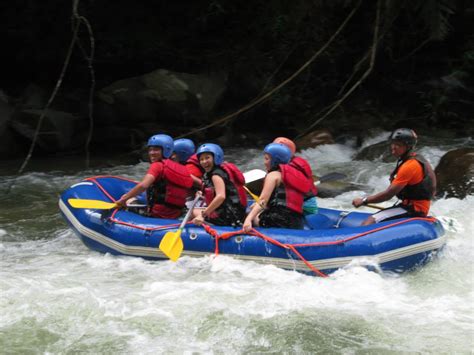 Weekend Escape Adeline Gopeng 纪念 君语