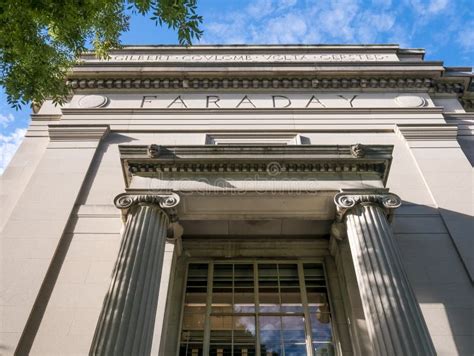 The Massachusetts Institute Of Technology Mit Editorial Stock Image Image Of Neoclassical