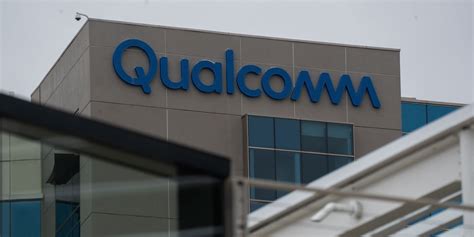 Qualcomm Signals Optimism Despite Sales Profit Fall