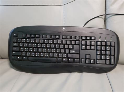 Logitech Easy Keyboard Deluxe 電腦＆科技 電腦周邊及配件 電腦鍵盤及相關產品 Carousell