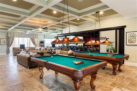 Adult Game Room With Bar And Retractable Wall Theater Di Transizione Angolo Bar Orlando