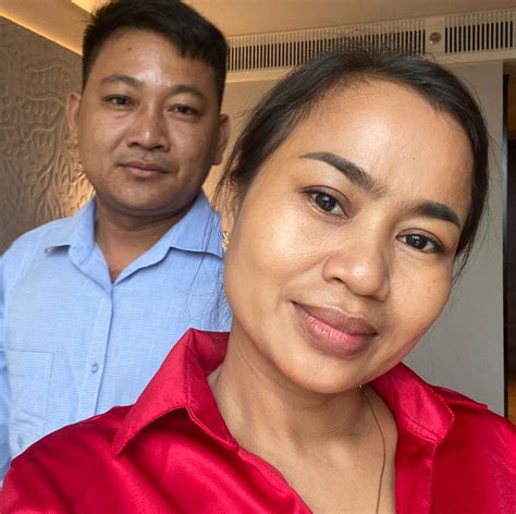 ជួយចេញថ្លៃភ្លេីងអុីលីផង😩 សុខលីលក់ទូរស័ព្ទ ទូកមាសថ្មីលក់ទូរស័ព្ទ Facebook