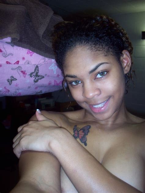 Sexy Cute Redbone Shesfreaky