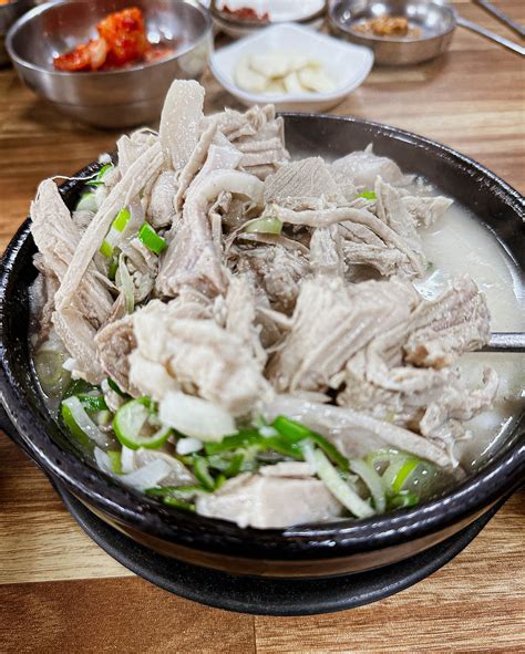 대구 고향돼지국밥 신암동 고기폭탄 돼지국밥 맛집