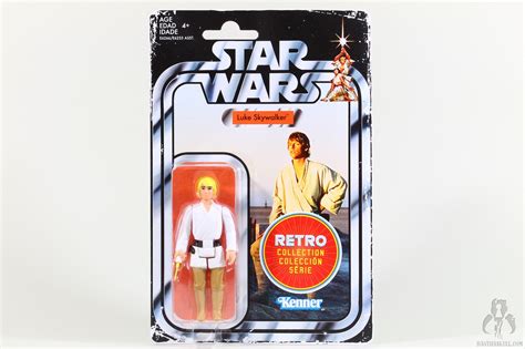 REVIEW AND PHOTO GALLERY Star Wars Vintage Collection VCRETRO Luke Skywalker 2019