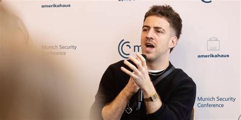 Bundeswehr Influencer David Matei So Hat In Neumarkt Seine Karriere Begonnen