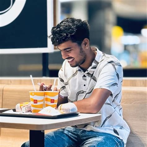 Akshaygurav19 Akshaygurav0019 • Instagram Photos And Videos