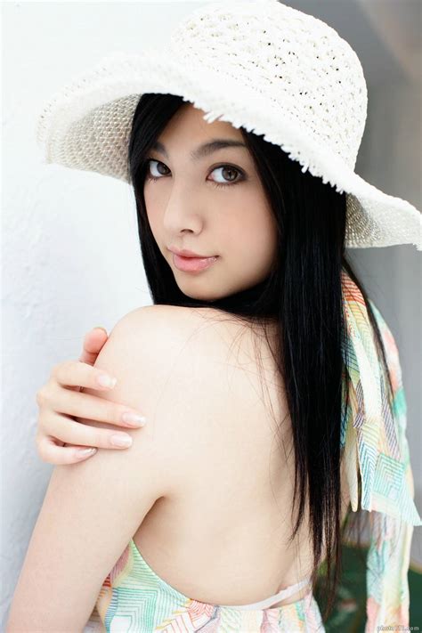 Saori Hara Scrolller