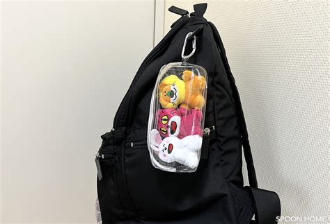 100均ダイソーの推し活グッズ。ポケット付キーホルダーとカラビナ付きポーチ