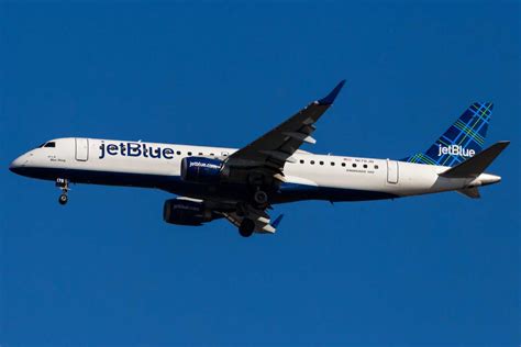 Officially All Airbus Jetblue Performs Final Embraer E190 Flight