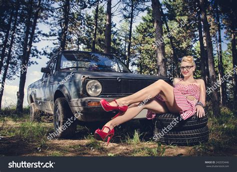 4x4 Truck Pin Up Girls