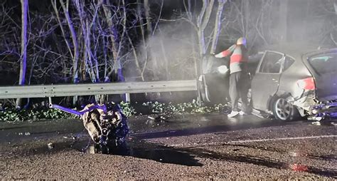 ПО ТЪМНА ДОБА Тежка катастрофа във Варна с три коли Информационна агенция ПИК