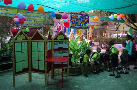 ซุ้มเปิดบ้านวิชาการทั้ง 8 โรงเรียนการกุศลวัดหนองแวง