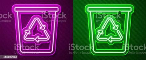 發光霓虹燈線回收站與回收符號圖標隔離在紫色和綠色背景垃圾桶圖示垃圾箱標誌回收籃號向量向量圖形及更多垃圾圖片 垃圾 綠色 霓虹色 Istock