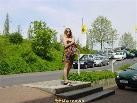 My Milf Exposed Bit Of Public Flashing 39 Nude Pics Xhamster