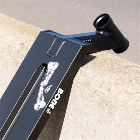 Urbanartt Bone Remastered Deck - Urban Artt
