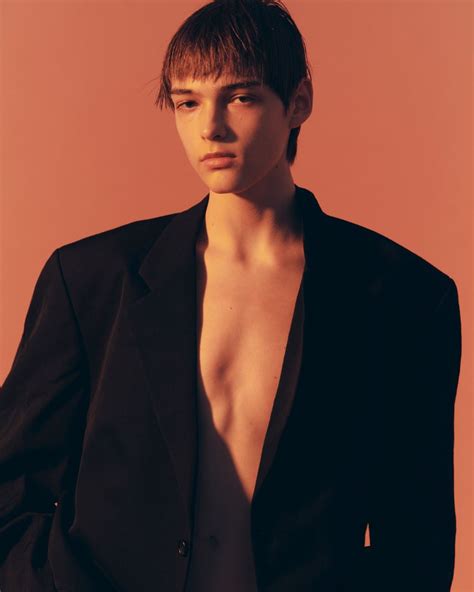 Maksymilian Sakowicz Special Management