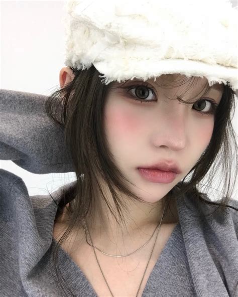 모어온 송아인 헤어컨설팅 부지런히 모은 평범한 일상 그리고 행복을요 🪶 🤍 Instagram