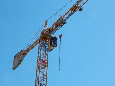 crane 2 Free Stock Photo | FreeImages