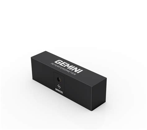 Broadband Spectroscopy With High Throughput