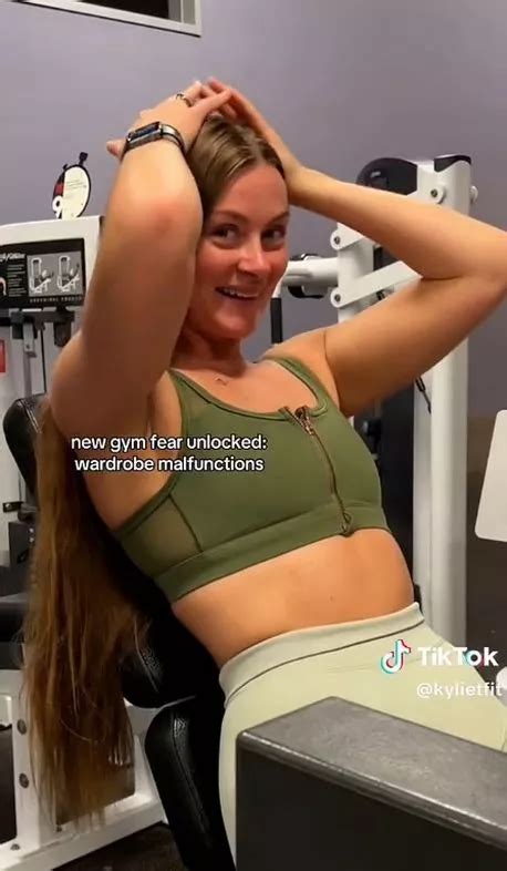 Woman Suffers Mortifying Wardrobe Malfunction In The Gym And Unlocks