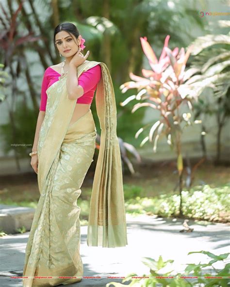 Divya Pillai Actress Hd Photos Images Pics And Stills Indiglamour Com