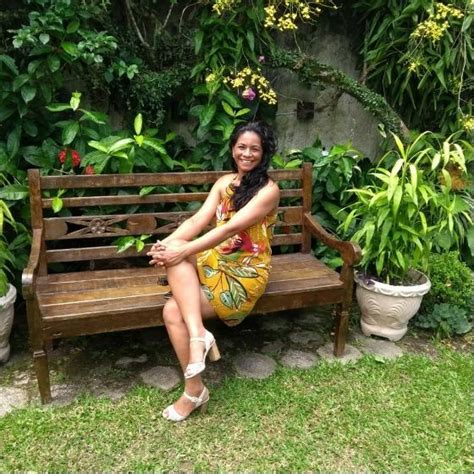 Gabriela Correa Feet