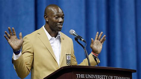 Terrell Owens Enjoys Personal Hall Of Fame Induction Far From Canton