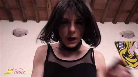 Transgender Violet Spielt Mit Hitachi Und Ihrem Schwanz Xhamster