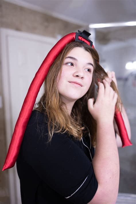 FREE PDF PATTERN Heatless Curler In 2 Styles