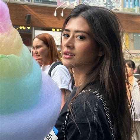 Larissa Saliba Youtube