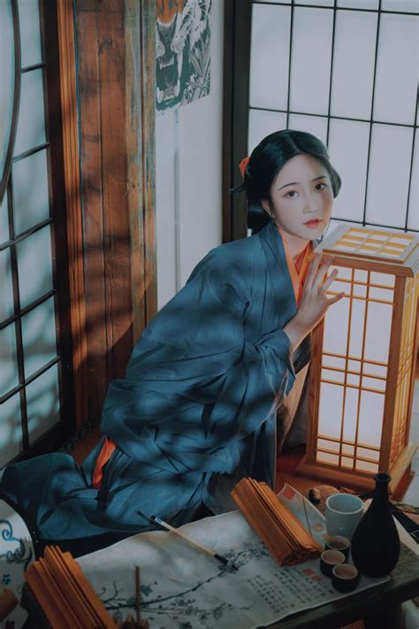 极品国模 年年 Nnian 汉宫春月 古风汉服写真28p 第1页 美女套图 爱推图