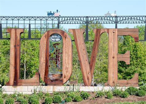Celebrate The Heart Of Virginia A September Giveaway Visit Farmville