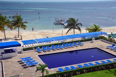 Aquamarina Beach Resort CancÚn