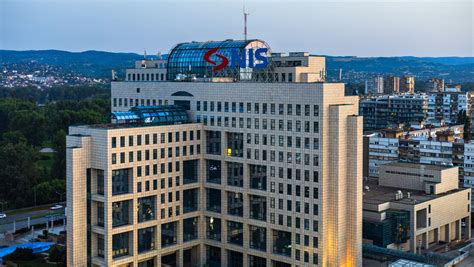 Бајатовић Постоје две опције за НИС преговори се настављају и данас — Rt Balkan