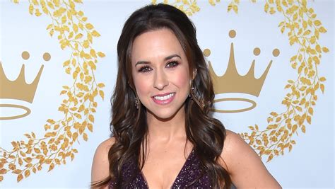 Hallmarks Lacey Chabert Looks So Different Without Makeup