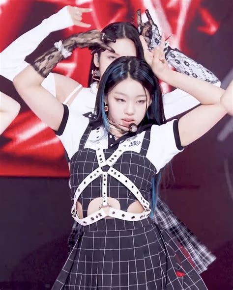 Pin Van Nabi 🦋 Op Haeun [lapillus]