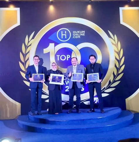 Top Aldwin Rahadian Sabet Dua Penghargaan Dari Hukumonline