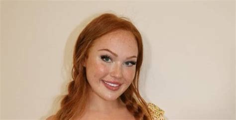 Bambi Doe Height Weight Measurements Age Wiki Biography