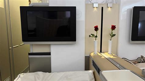 Review Lufthansa First Class Airbus A340