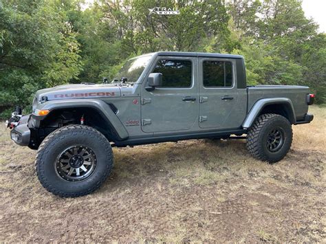 2020 Jeep Gladiator Wheel Offset Aggressive 1 Outside Fender