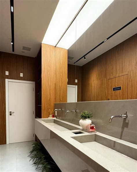 Stylish And Functional Bathroom Design Tela Tensionada Banheiro
