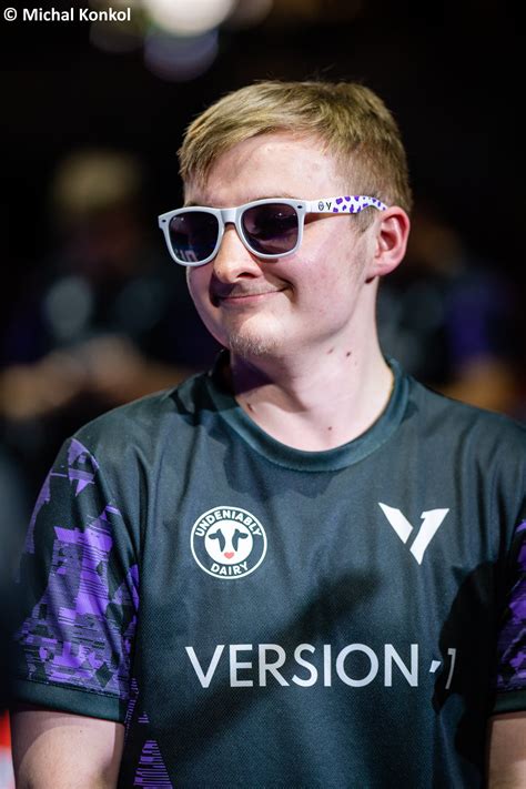 Commrl Rlcomm Twitter